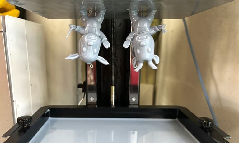 3Dプリンターで試作品造形の実例｜積層造形（FDM方式）と光造形（LCD方式）の特徴とは | MFG Hack