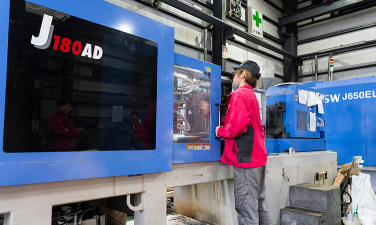 コスト削減に直結！射出成形におけるサイクルタイムとは？成形工程を知り、削減ポイントを見出す | MFG Hack